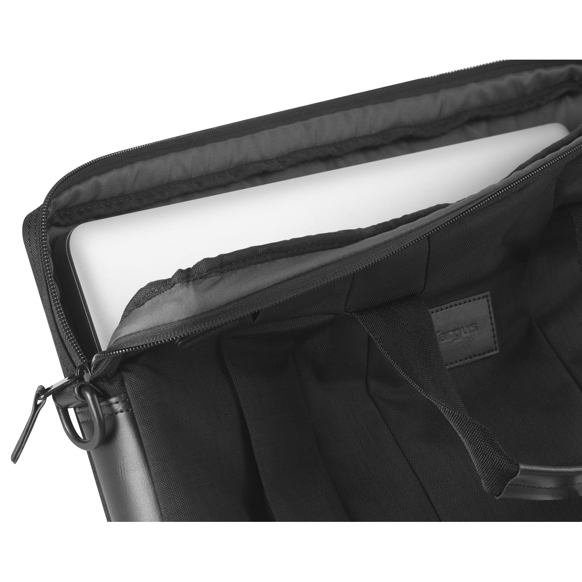 City Smart 16" Laptop Slipcase - Black